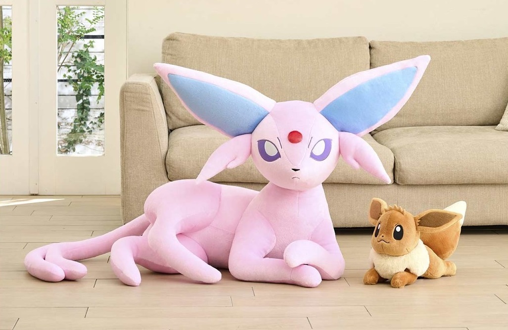 Life-size plushies of Pokémon's Umbreon and Espeon are now on sale