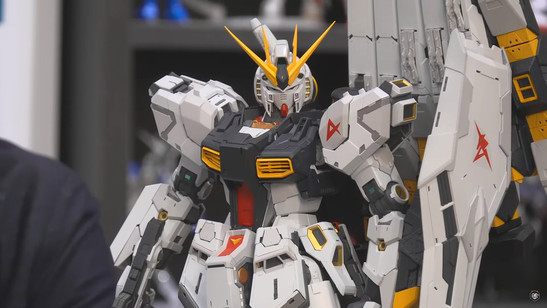 New images of the huge new PG UNLEASHED 1/60 ν/Nu Gundam revealed by BANDAI