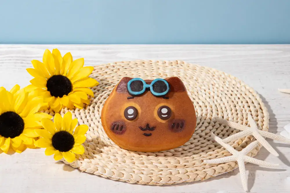 Chiikawa Bakery launches adorable "suntanned" breads for summer