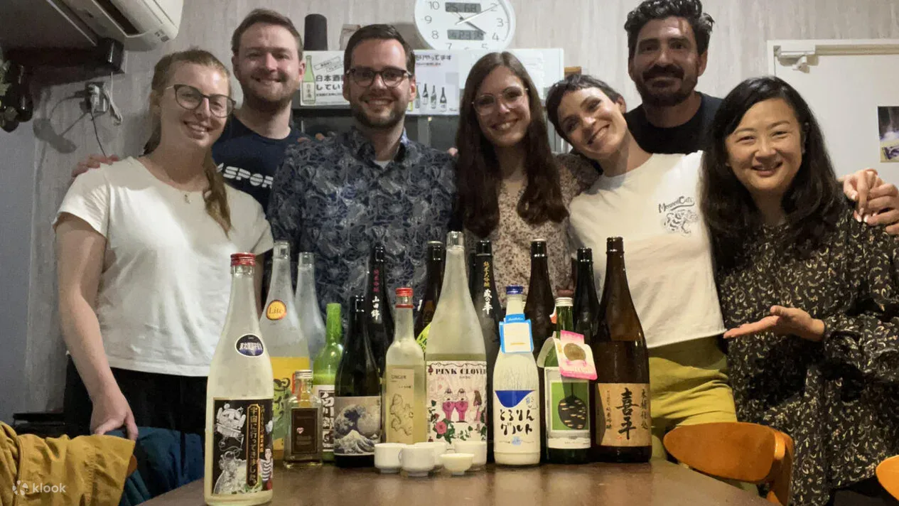 Sake Discovery: Tasting Experience in Tokyo's Tsukiji Outer Market