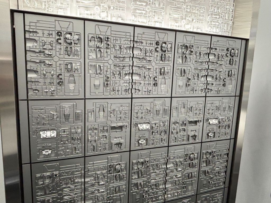 We got the best look yet at the new Gundam museum that's closed to tourists